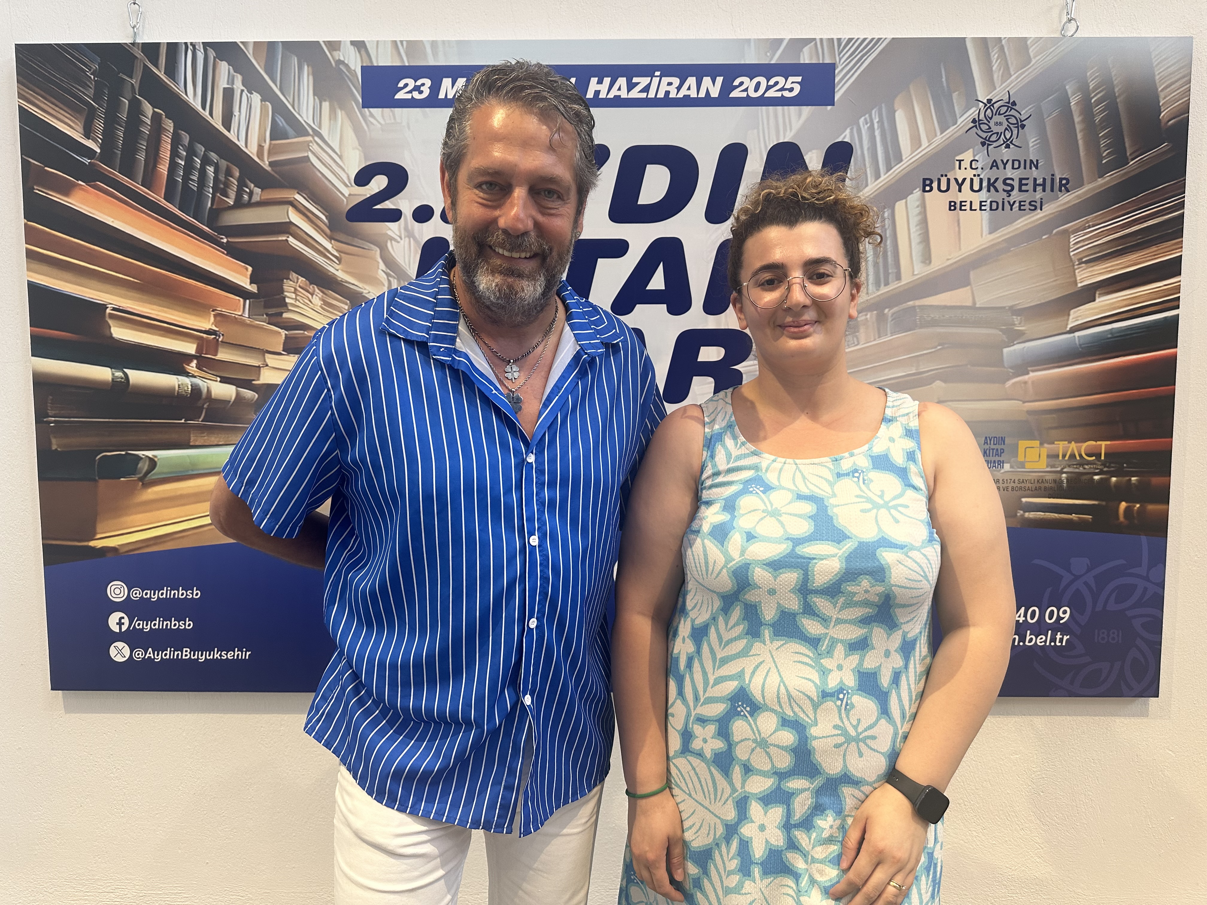 Ünlü müzisyen Bora Gencer babasına yazdığı kitapla Aydınlılarla buluştu